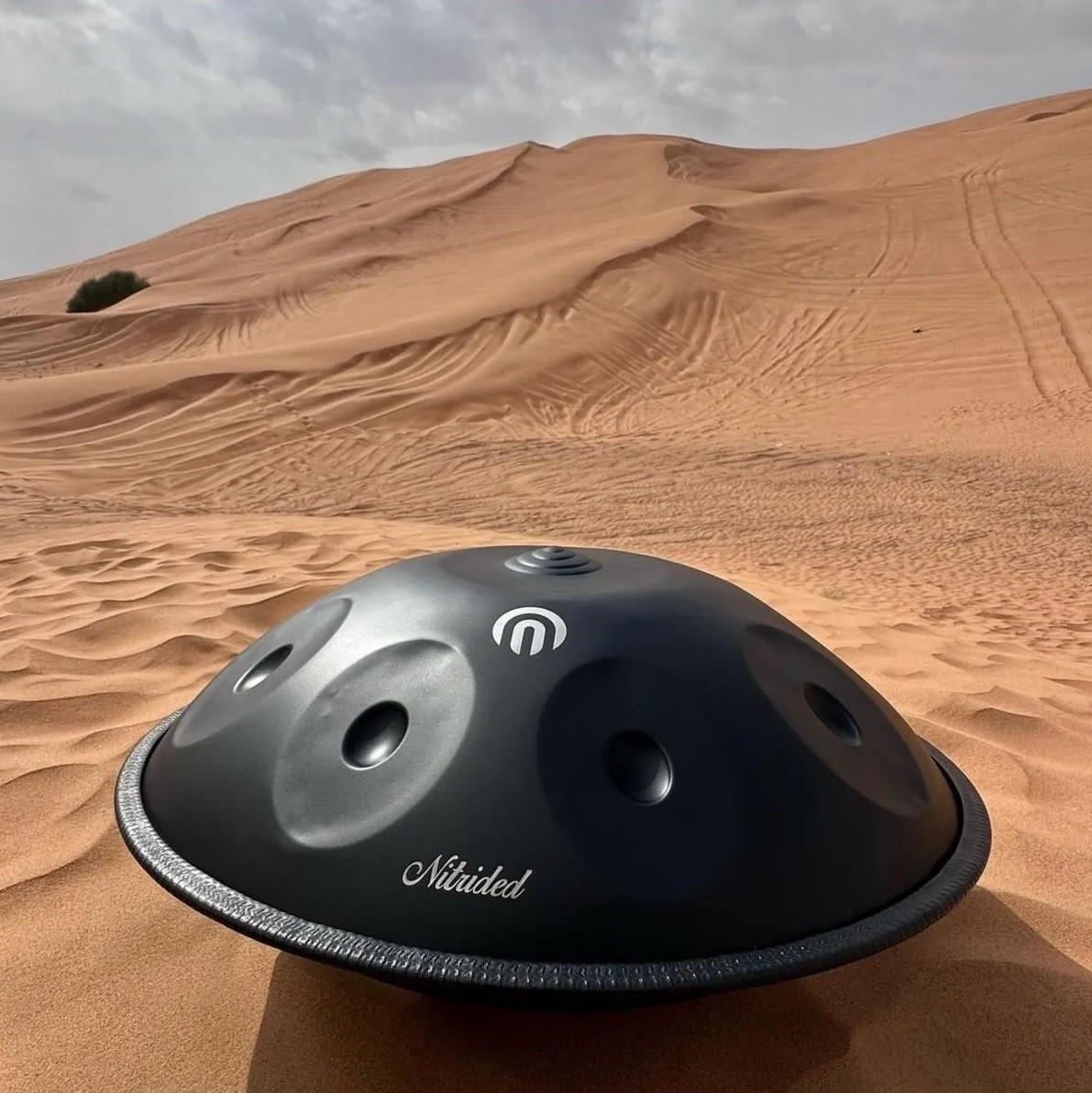 HANG DRUM HANDPAN SPACE DRUM NİTRİDED SİYAH STEEL DRUM 9 TONLU 22 INÇ ...