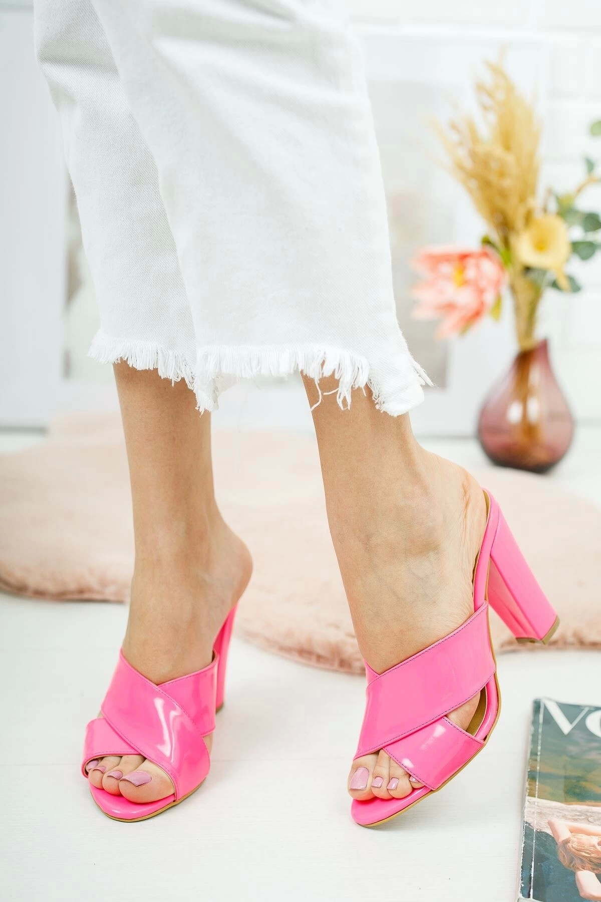 Stil Modern Kadın Çapraz Bantkalın Topuklu Terlik Özel Tasarım Gündüz ...