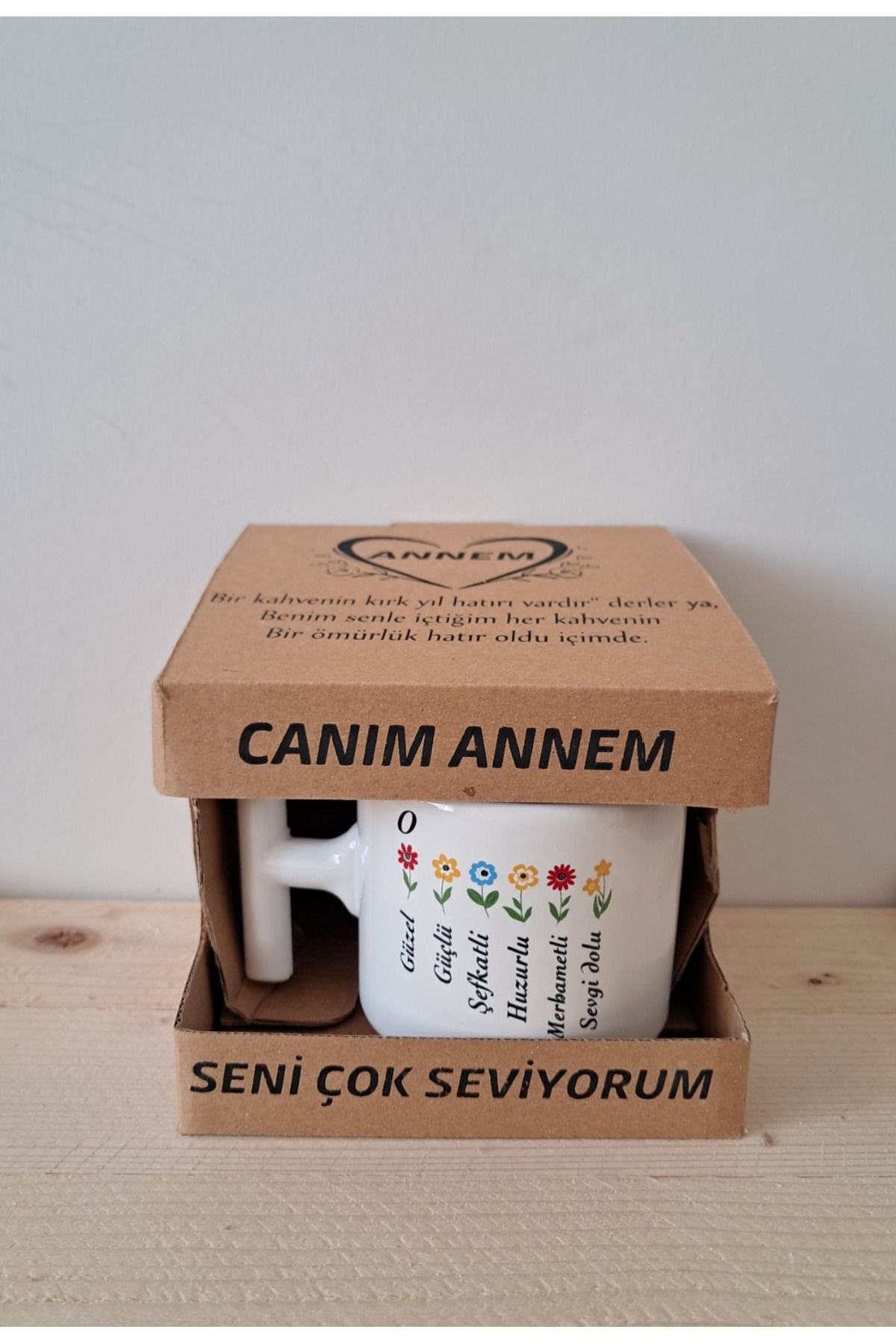 Artiser Birinci Sınıf Seramik Anneler Günü Kupa - idefix