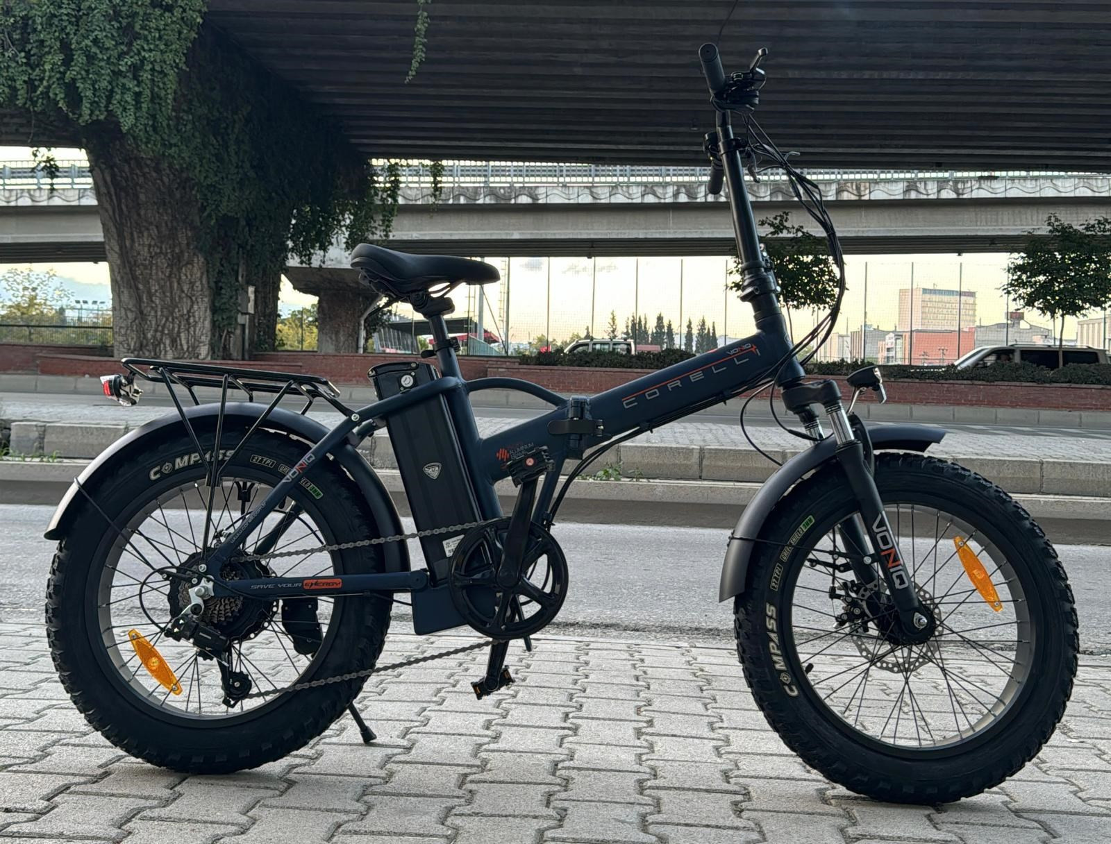 Corelli 2025 Voniq 20 Jant Elektrikli Katlanır Bisiklet Fat Bike - idefix